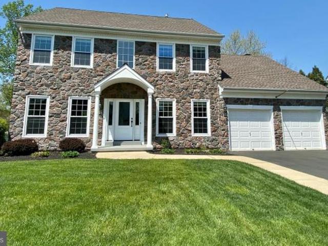 4824 Green Heather Ct, Doylestown, PA 18902