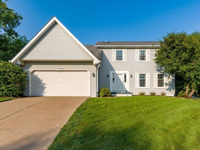 4824 Kynnelworth Dr, Bettendorf, IA 52722