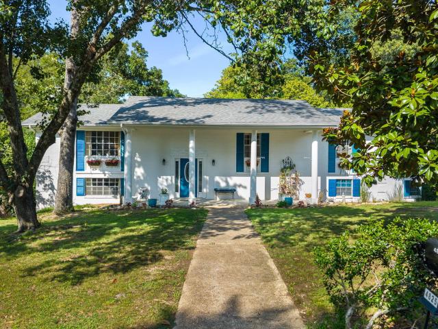 4825 Montcrest Drive
