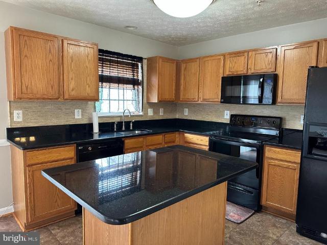 4825 Buxton Circle