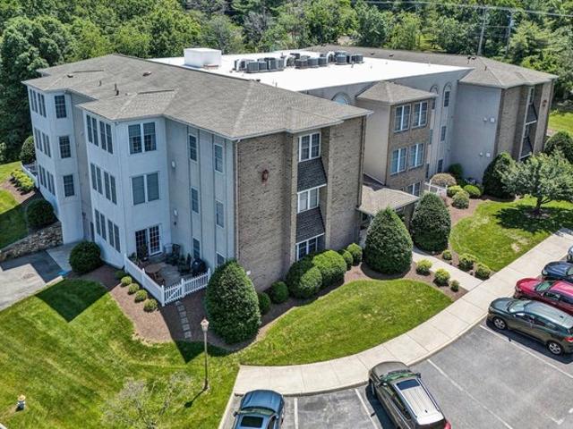 4825 Glen Ivy Ln SW Apt 105, Roanoke, VA 24018
