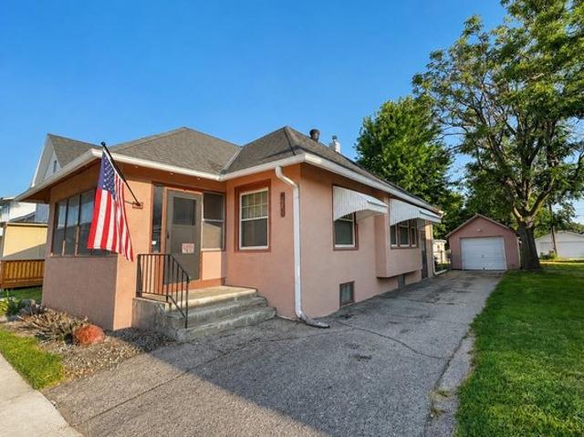 4826 Adams St, Lincoln, NE 68504