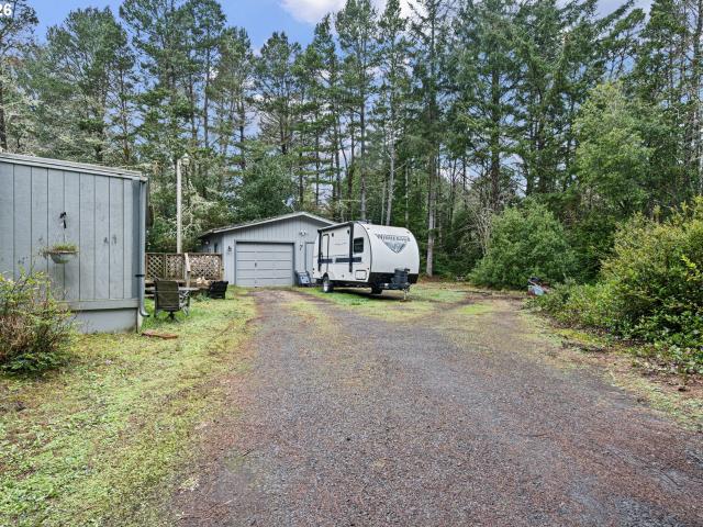 4826 rhododendron loop