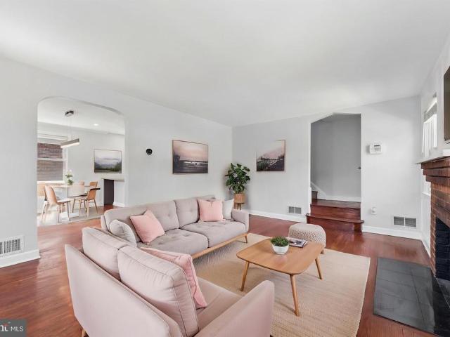 4826 Woodlawn Drive