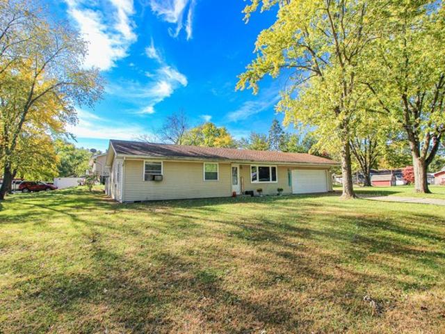 4827 E 1040 N, Demotte, IN 46310