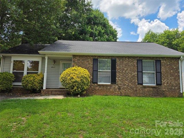 4827 Harri Ann Dr, Charlotte, NC 28227