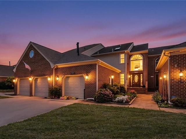 4827 Kempsville Greens Pkwy, Virginia Beach, VA 23462