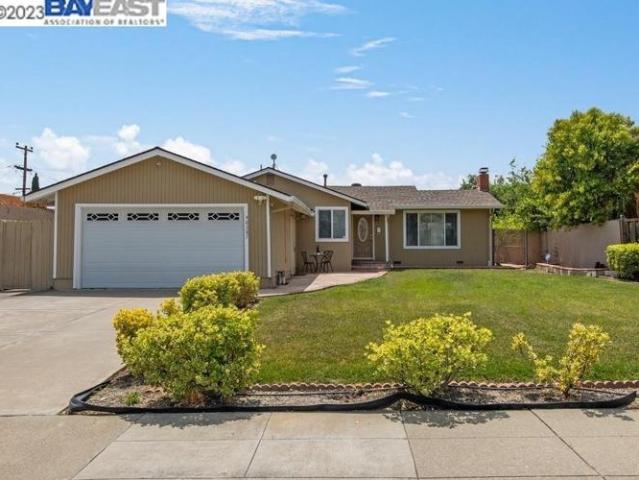 48287 Sawleaf St, Fremont, CA 94539