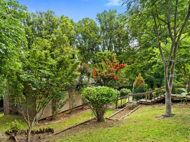 4828 Edens View Road