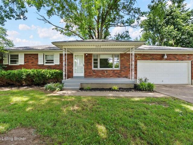 4828 Kaufman Ln, Louisville, KY 40216