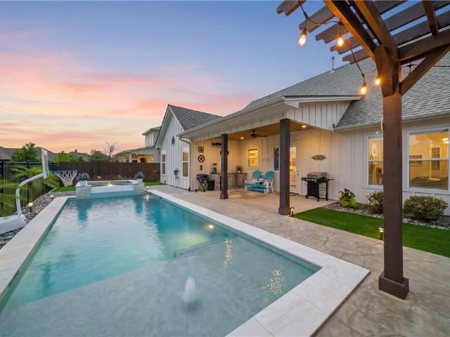 4828 Pearl River Court