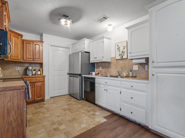 4828 Tall Grass Drive