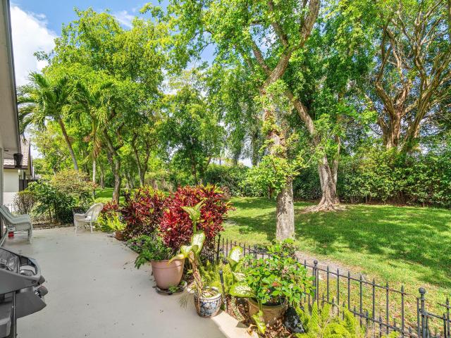 4820 Boxwood Cir, Boynton Beach, FL 33436 | Compass