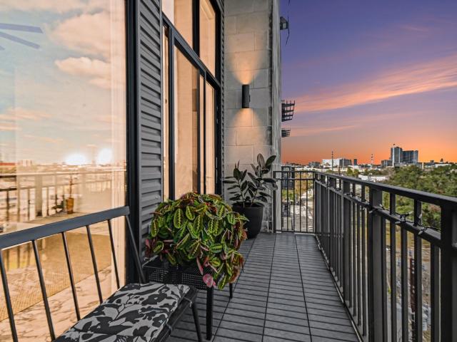 4820 Caroline St, Unit 501, Houston, TX 77004 | MLS #11687 | Compass