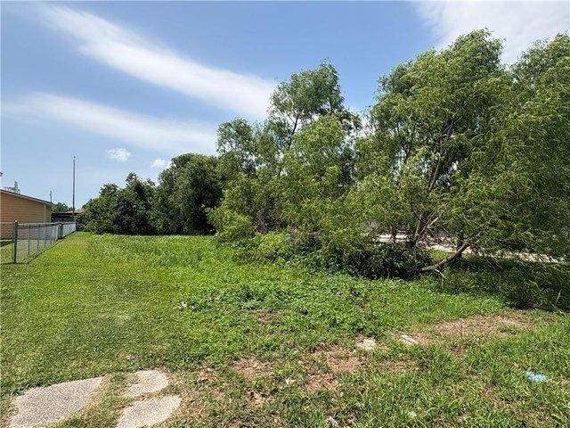 4820 Ray Ave Lots 7 & 8, New Orleans, LA 70126