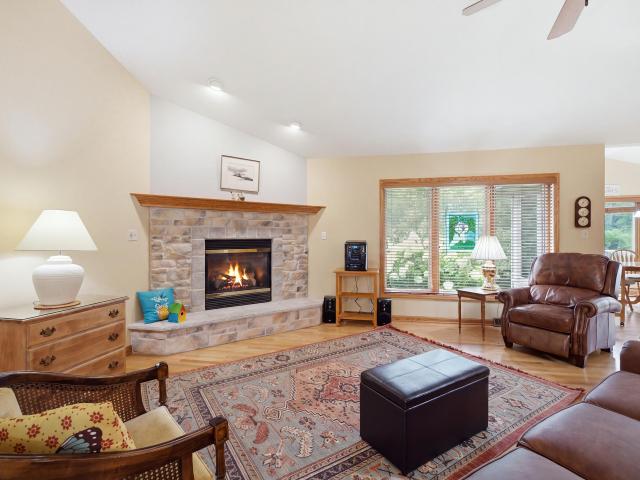 4820 W Alesci Dr