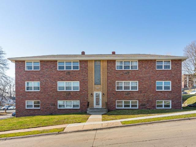 4821 Nicholas St 2 Bedroom Apartment for Rent at 4821 Nicholas St, Omaha, NE 68132 Dundee