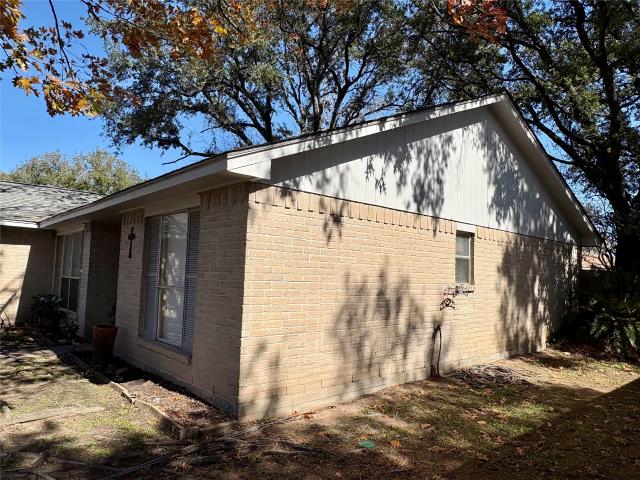 4822 Misty Shadows Dr, Houston, TX 77041 | MLS #96771 | Compass