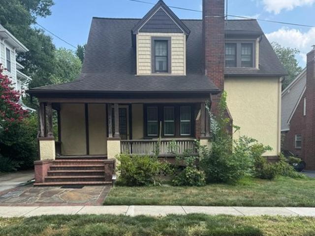 4822 25th St N, Arlington, VA 22207