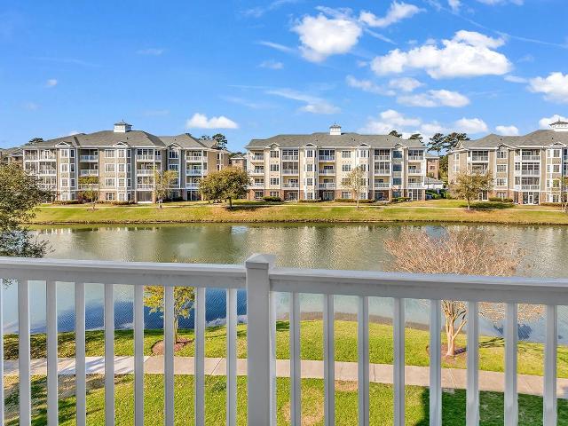 4823 Magnolia Lake Dr. 302