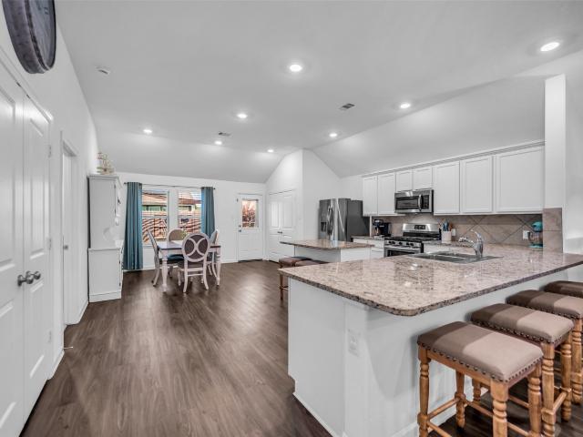 4823 Chestnut Valley Lane
