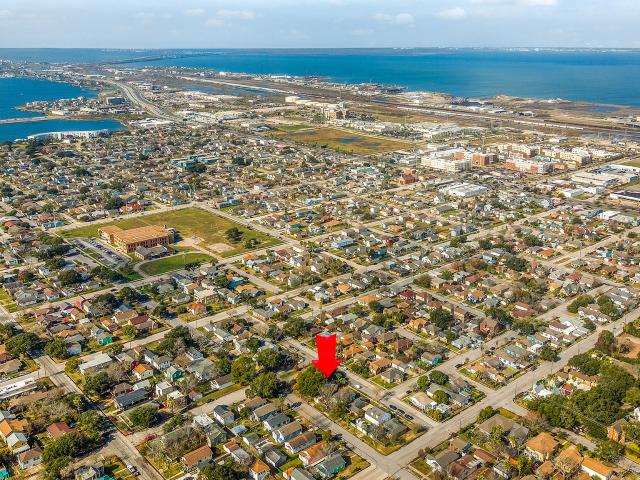 4823 Fannin Dr, Galveston, TX 77551 | MLS #97391