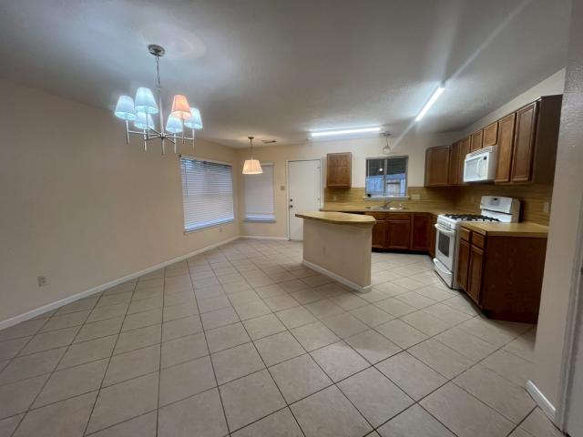 4823 Pecan Grove Dr, Pearland, TX 77584 | MLS #3354 | Compass