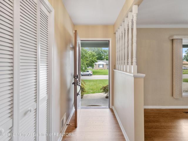 4823 River Ridge Drive