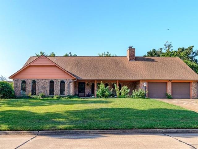 4823 W Woodland Dr, Stillwater, OK 74074
