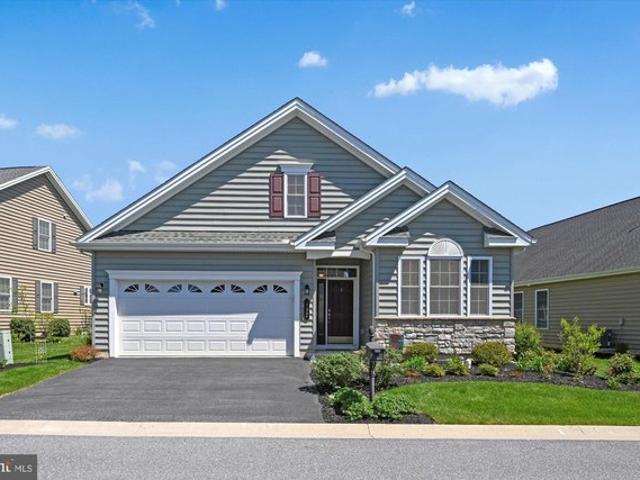 482 Allegiance Dr, Lititz, PA 17543