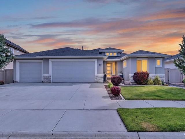 482 E Sicily Dr, Meridian, ID 83642