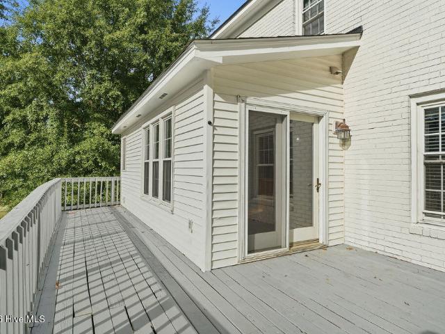 482 Fairfield Way