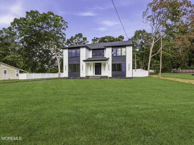 482 Freehold Road