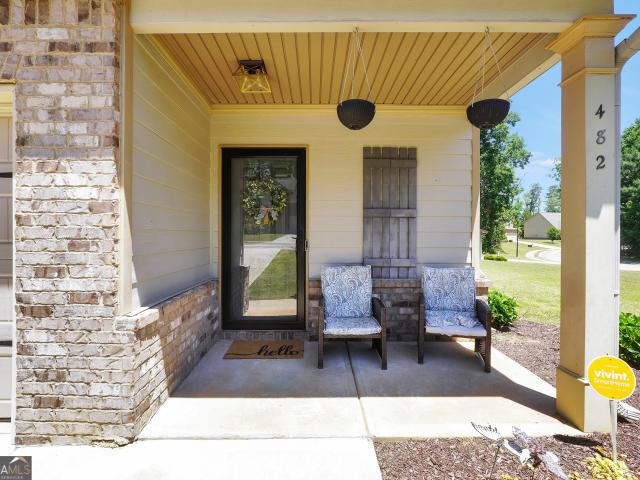 482 Louise Way