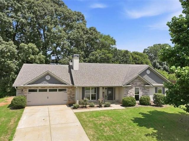 482 Logans Way, Hoschton, GA 30548