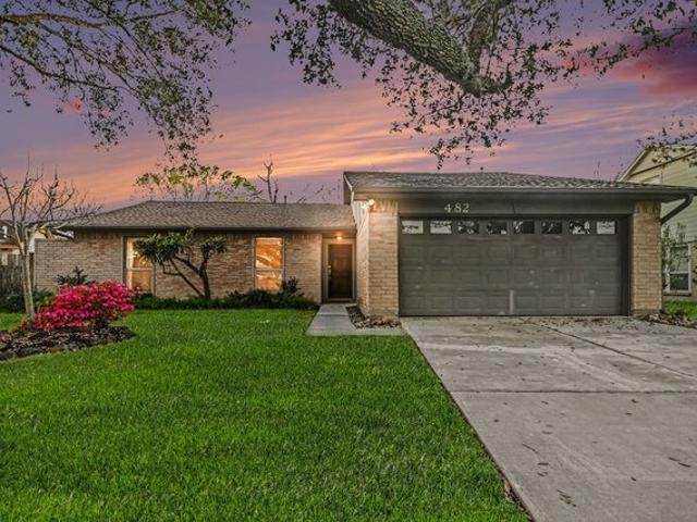 482 Lost Rock Dr, Houston, TX 77598