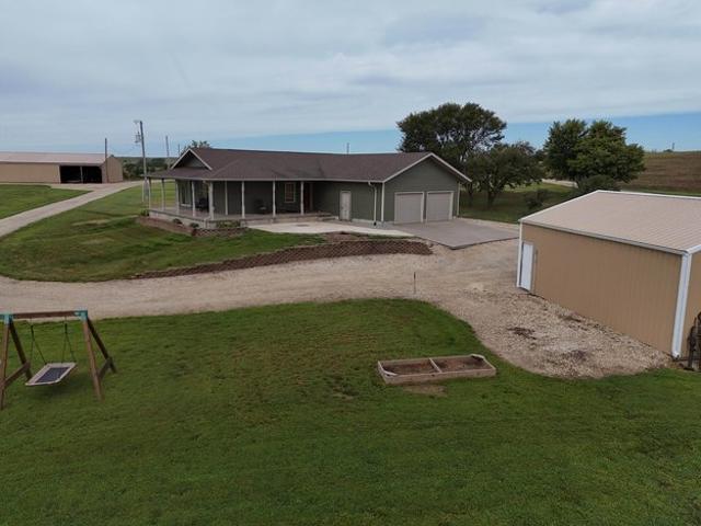 482 N 290th Rd, Miltonvale, KS 67466