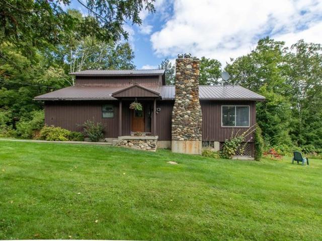 482 Sugarhouse Rd, Burke, VT 05871
