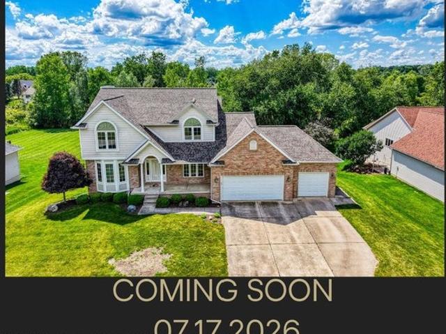 482 Riverwalk Dr, Mason, MI 48854