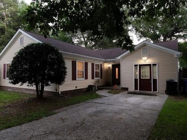 482 Wyn Dr, Newport News, VA 23608