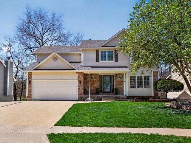 4834 65th St, Urbandale, IA 50322