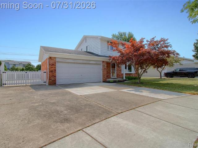 4835 Clark Court