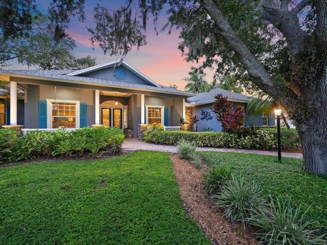4836 Dunn Dr, Sarasota, FL 34233