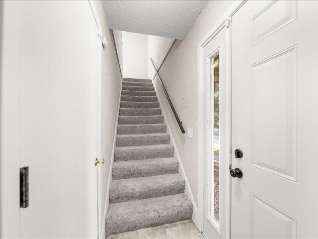 4836 Grenwich Trail N