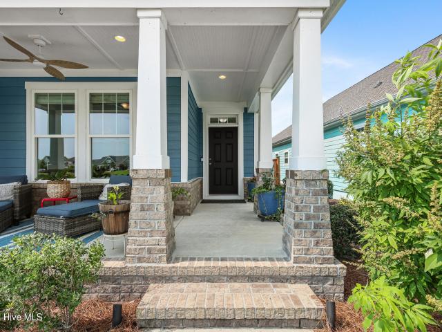 4837 Waves Pointe Point