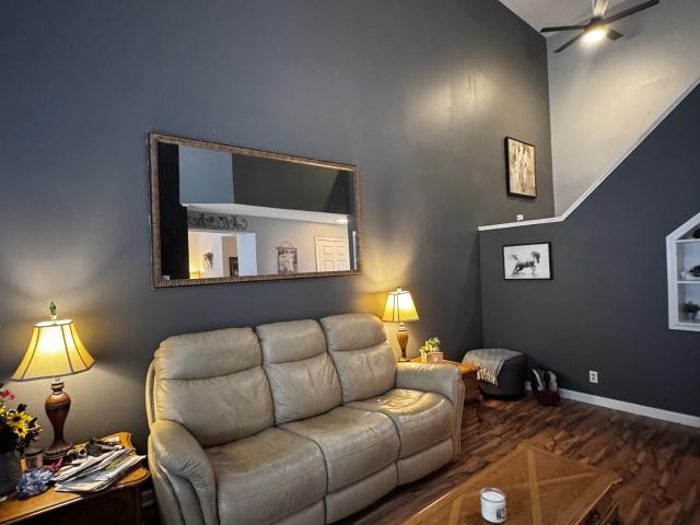 4838 Club Dr