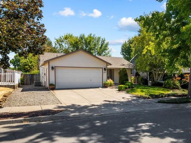 4830 Rebecca St NE, Salem, OR 97305