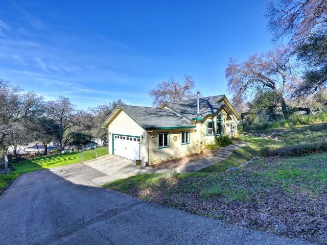 4830 Tomandee Ln, Shingle Springs, CA 95682 | MLS #226035 | Compass