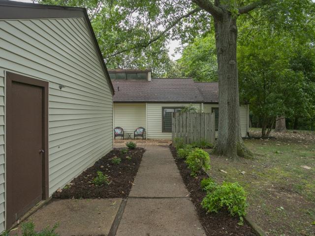 4831 Club Dr