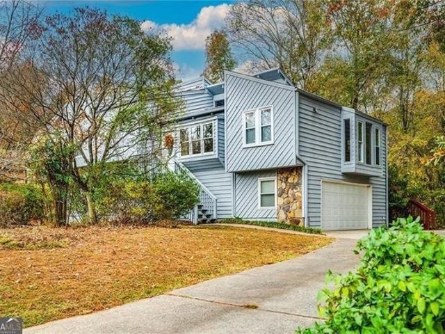 4831 Highpoint Dr NE, Marietta, GA 30066